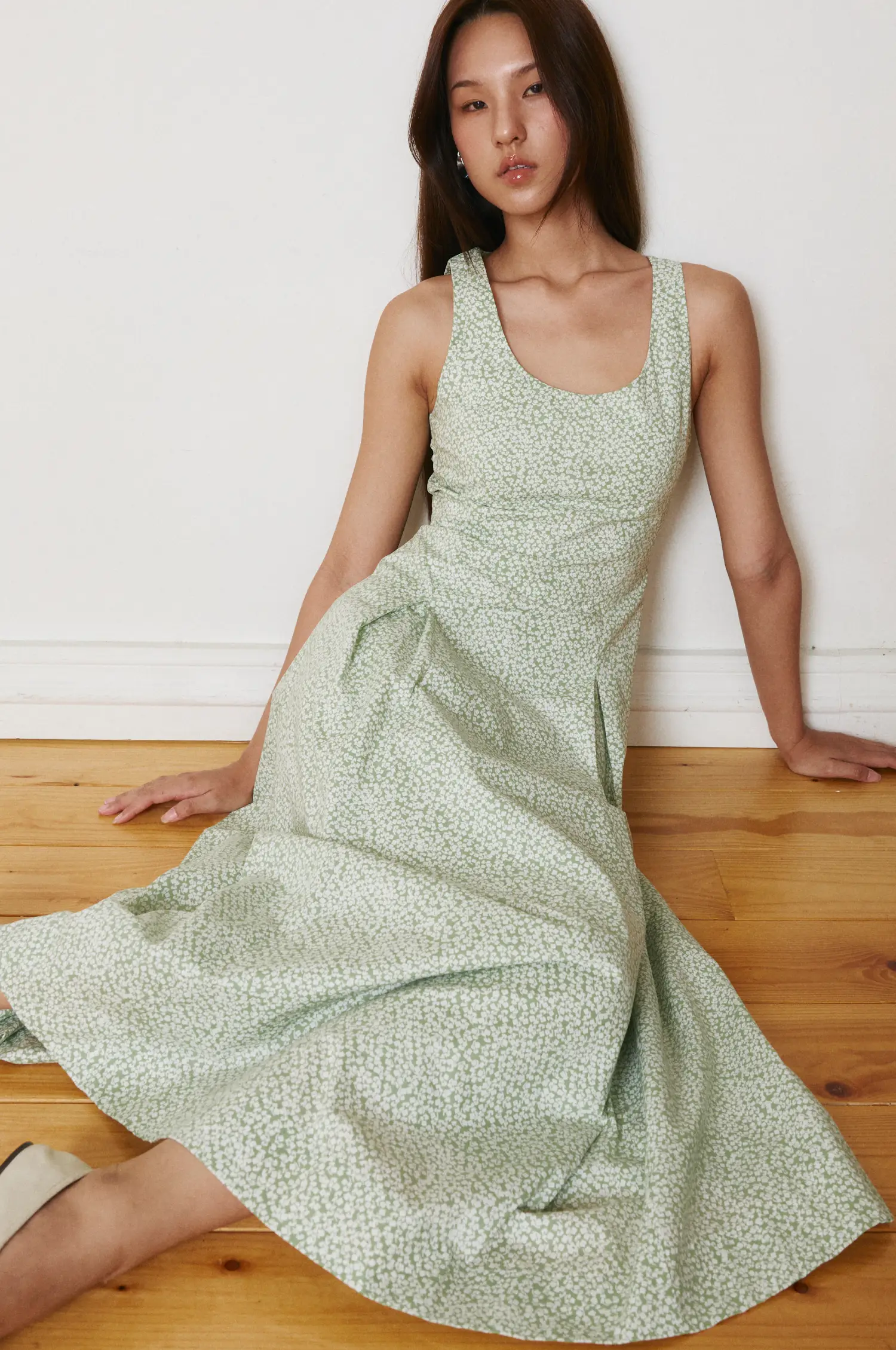 Online Shopping for Dresses & Trendy Fashion | The Editor's Market ME